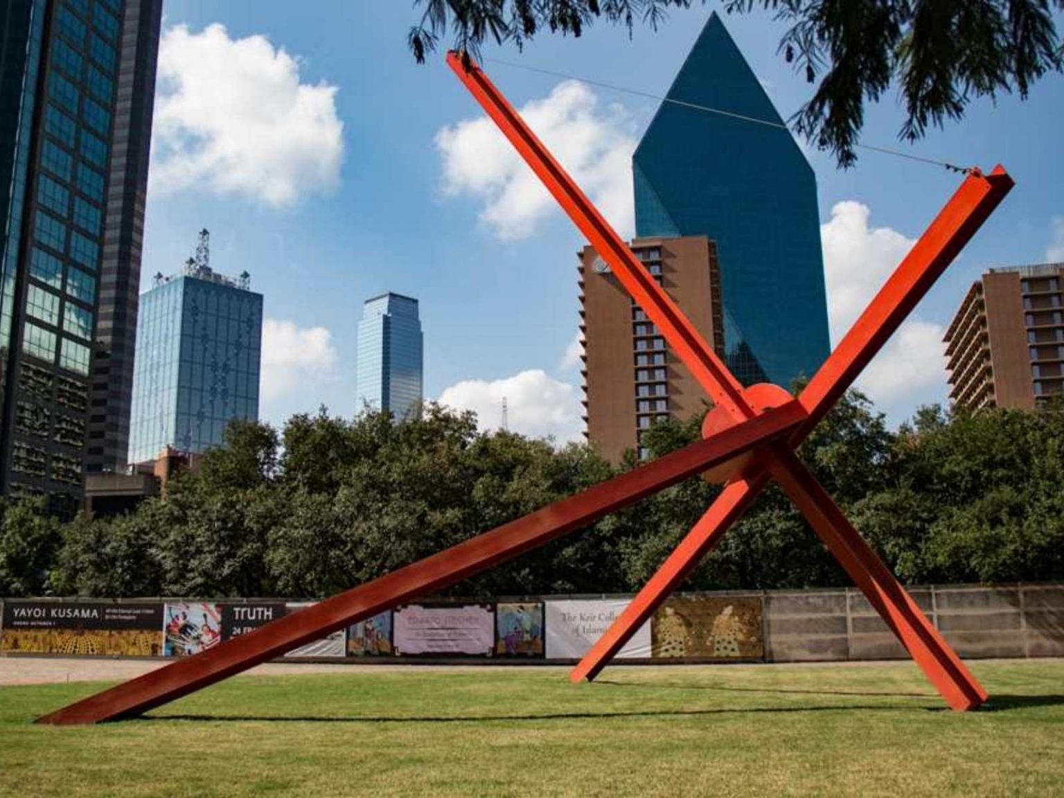Dallas Date Ideas: 60 Fun and Unique Choices - Totally Texas Travel