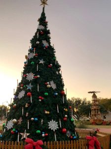13 Festive Place To Enjoy Christmas In Texas - Totally Texas Travel
